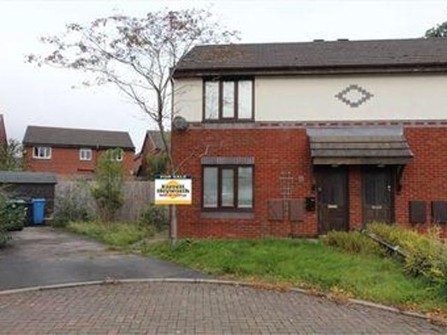 2 Bedrooms for sale in Chapelside Close, Preston PR3
