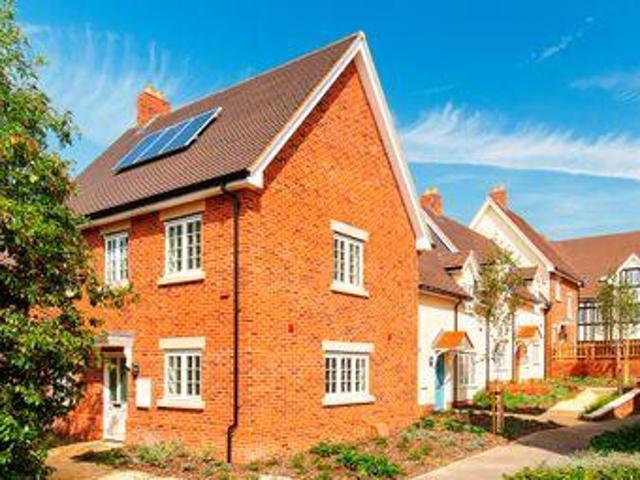 2 Bedrooms for sale in Dame Mary Walk, Halstead CO9