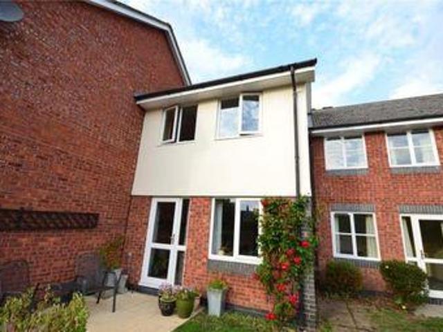 2 Bedrooms for sale in Dovehouse Close, Linton, Essex CB21