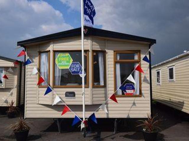 2 Bedrooms for sale in Eastbourne Road, Pevensey Bay, Pevensey BN24
