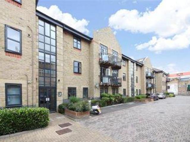 2 Bedrooms for sale in Equity Sqaure, Shoreditch, London E2