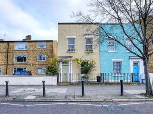 2 Bedrooms for sale in Fairfield Road, Bow, London E3