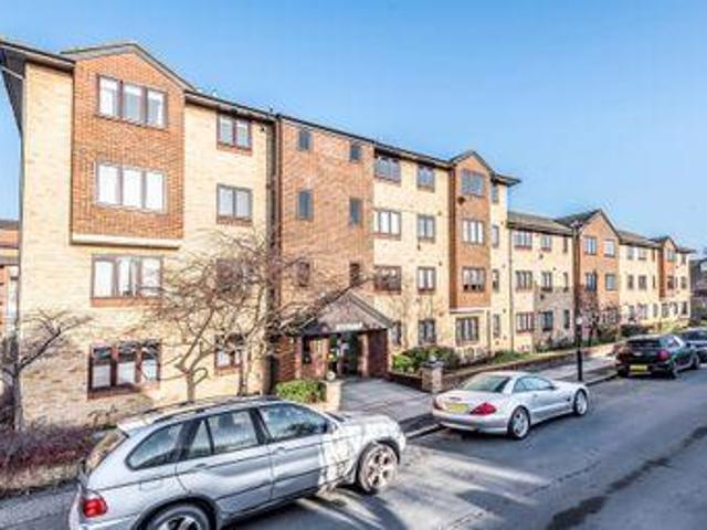 2 Bedrooms for sale in Griffiths Road, London SW19