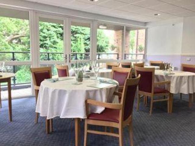 2 Bedrooms for sale in Quarry Court, Station Avenue, Fishponds, Bristol BS16