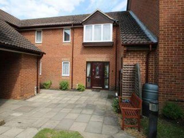 2 Bedrooms for sale in Rosewood Gardens, High Wycombe HP12