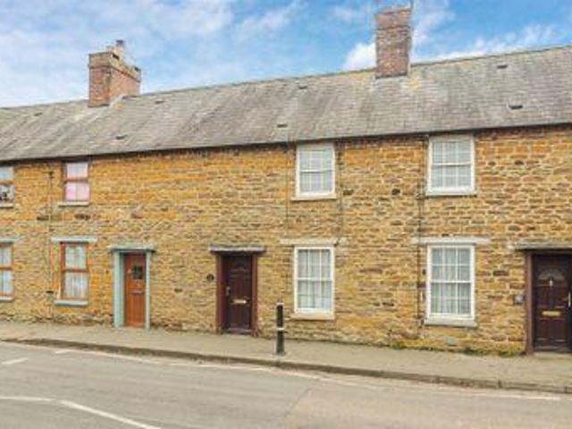 2 Bedrooms for sale in Station Road, Long Buckby, Northampton NN6