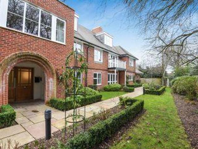 2 Bedrooms for sale in The Conifers, Lyefield Court, Reading RG4