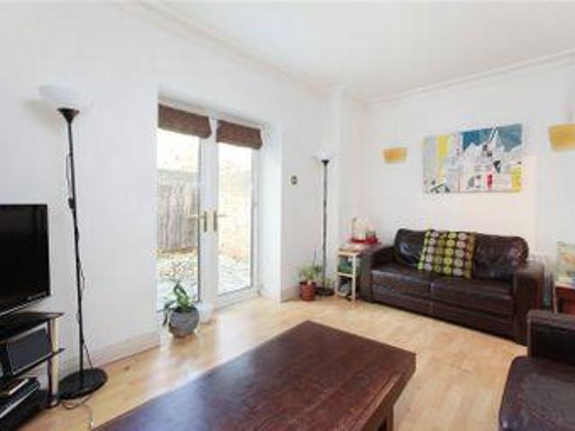 2 Bedrooms for sale in Willow Lodge, 195 Cedars Road, Clapham SW4