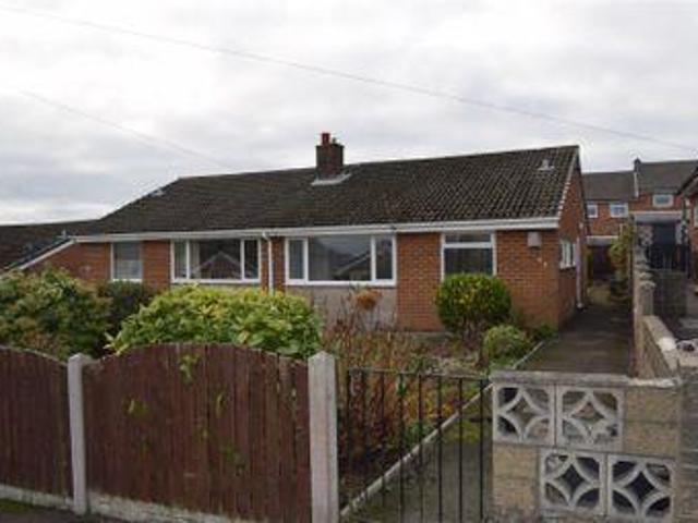 2 Bedrooms for sale in Windmill Crescent, Northowram, Halifax HX3
