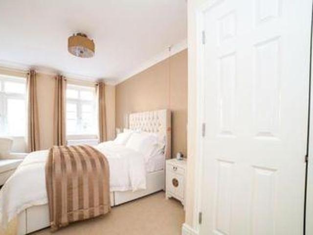 2 Bedrooms for sale in Woodbourne Avenue, Streatham, London SW16