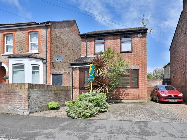2 Bedrooms House detached for Rent in Diamond Road, WD24 | Foxtons