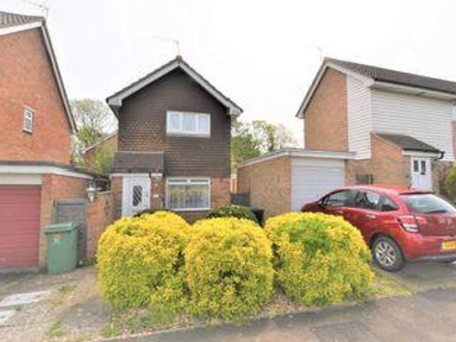 2 Bedrooms Link detached house for rent in Ashdown Road, Bexhill On Sea TN40