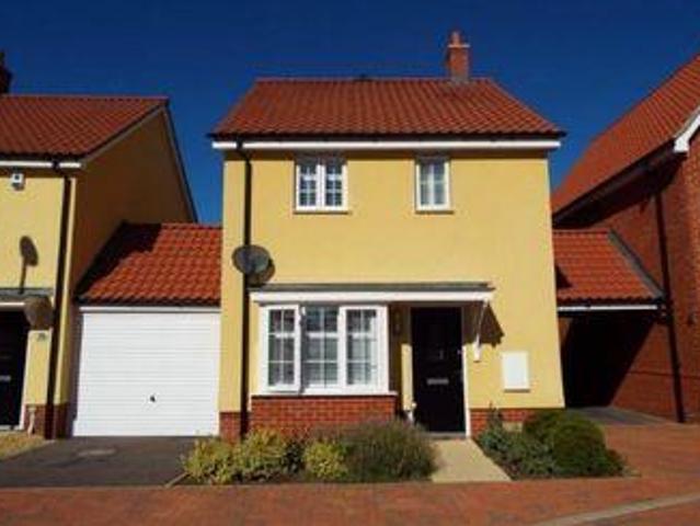 2 Bedrooms Link detached house for sale in Cross Road, Clacton On Sea CO16
