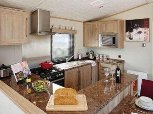 2 Bedrooms Lodge for sale in Carnaby Helmsley Lodge, Crook O´lune Holiday Park, Caton Road, Lancaster LA2