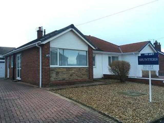 2 Bedrooms Semi detached bungalow for rent in Sevenoaks Drive, Thornton Cleveleys FY5