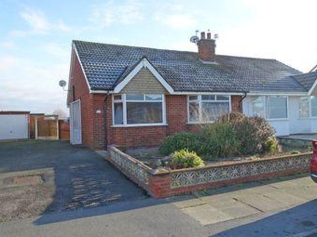 2 Bedrooms Semi detached bungalow for rent in Seabrook Drive, Anchorsholme FY5