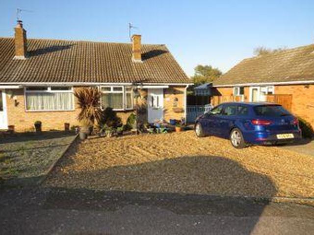 2 Bedrooms Semi detached bungalow for sale in Canons Close, Wootton, Bedford MK43
