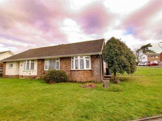 2 Bedrooms Semi detached bungalow for sale in Cedar Close, St Leonards On Sea, East Sussex TN37