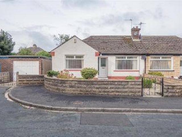 2 Bedrooms Semi detached bungalow for sale in Acre Lane, Bradford BD2