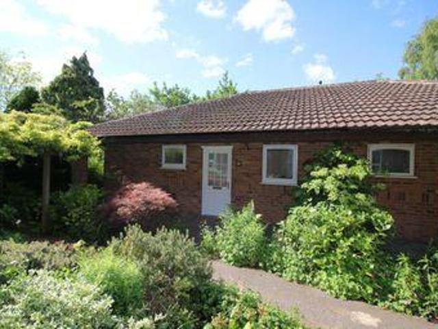 2 Bedrooms Semi detached bungalow for sale in Birch Walk, The Firs, Nottingham NG5