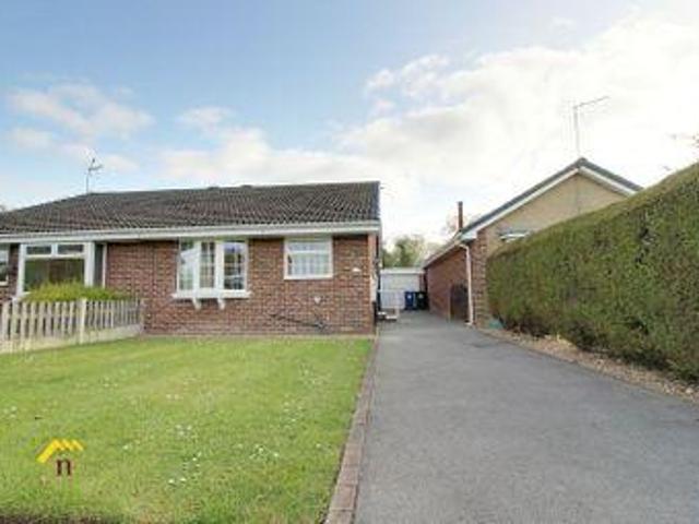 2 Bedrooms Semi detached bungalow for sale in Grampian Way, Thorne DN8