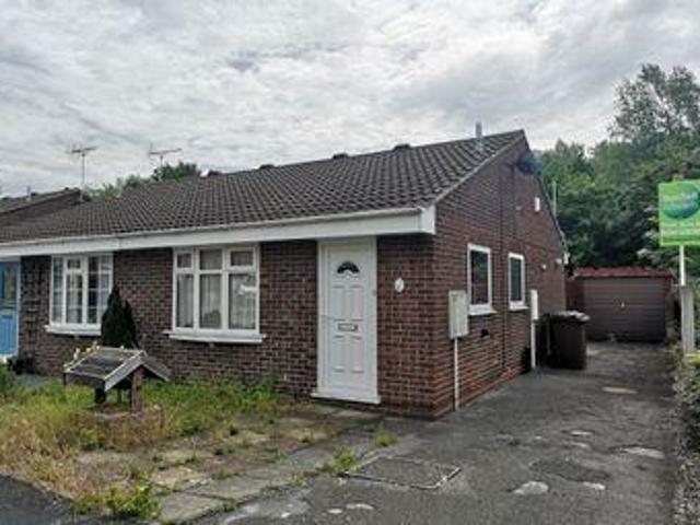 2 Bedrooms Semi detached bungalow for sale in Duchy Close, Stretton, Burton On Trent DE13