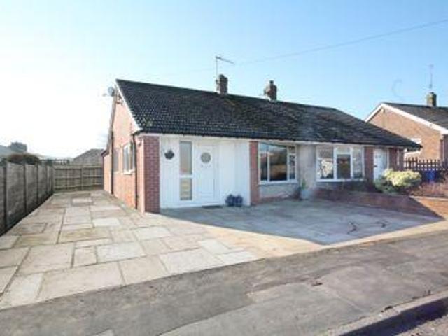 2 Bedrooms Semi detached bungalow for sale in Ferrand Road, Littleborough OL15