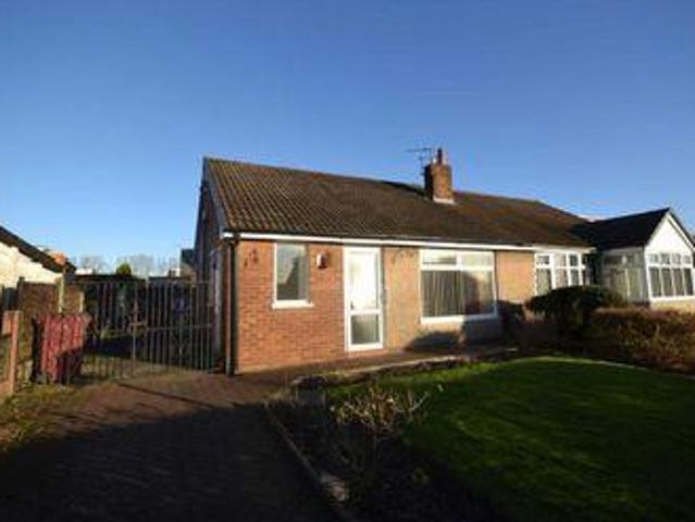 2 Bedrooms Semi detached bungalow for sale in Kennedy Drive, Bolton BL3