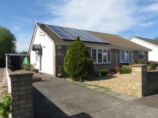 2 Bedrooms Semi detached bungalow for sale in Heol Sirhwi, Barry CF62