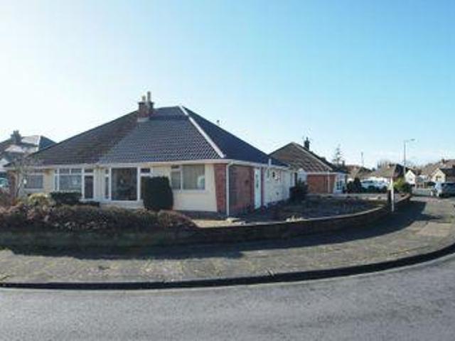 2 Bedrooms Semi detached bungalow for sale in Hest Bank Road, Morecambe LA4