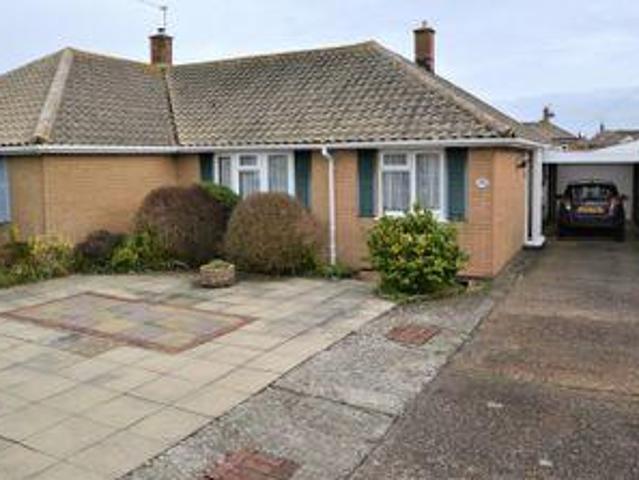 2 Bedrooms Semi detached bungalow for sale in Innings Drive, Pevensey Bay, Pevensey BN24