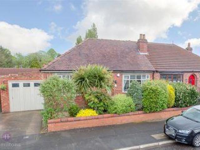 2 Bedrooms Semi detached bungalow for sale in Jean Avenue, Pennington, Leigh WN7