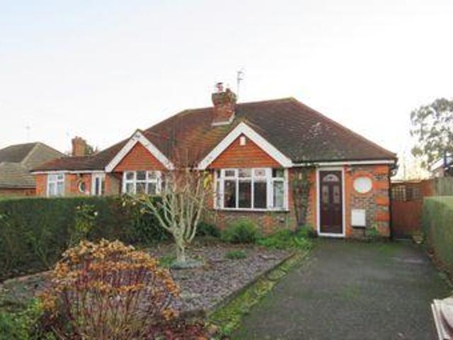 2 Bedrooms Semi detached bungalow for sale in Mill Road, Hailsham BN27