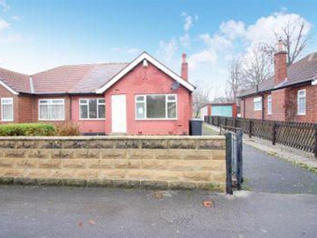2 Bedrooms Semi detached bungalow for sale in Pendas Walk, Leeds LS15