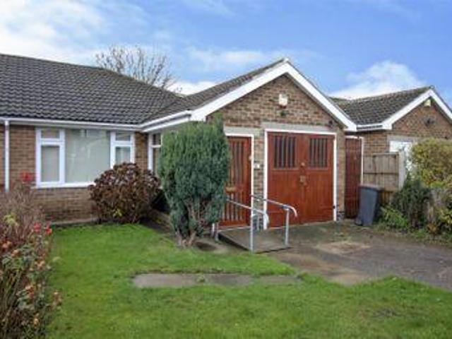 2 Bedrooms Semi detached bungalow for sale in Wellington Street, Stapleford, Nottingham NG9