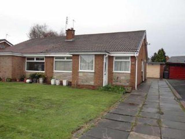 2 Bedrooms Semi detached bungalow for sale in Thames Avenue, Leigh, Lancashire WN7