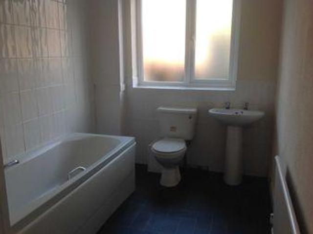 2 Bedrooms Semi detached house for rent in Cotton Hill, Withington, Manchester M20