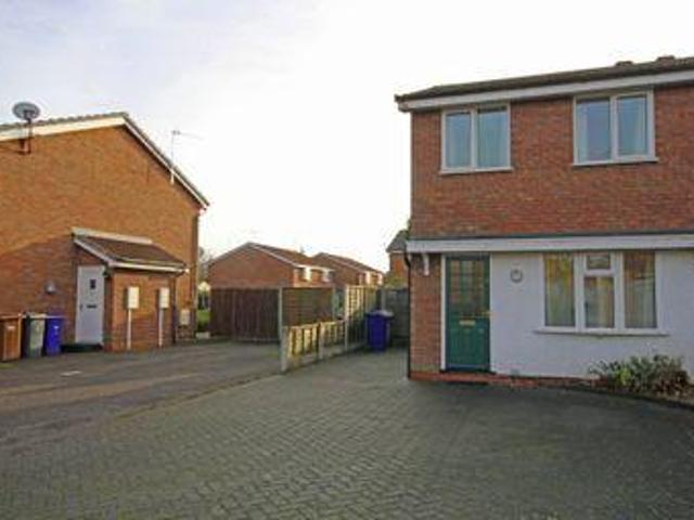2 Bedrooms Semi detached house for rent in Caernarvon Close, Stretton, Burton On Trent DE13