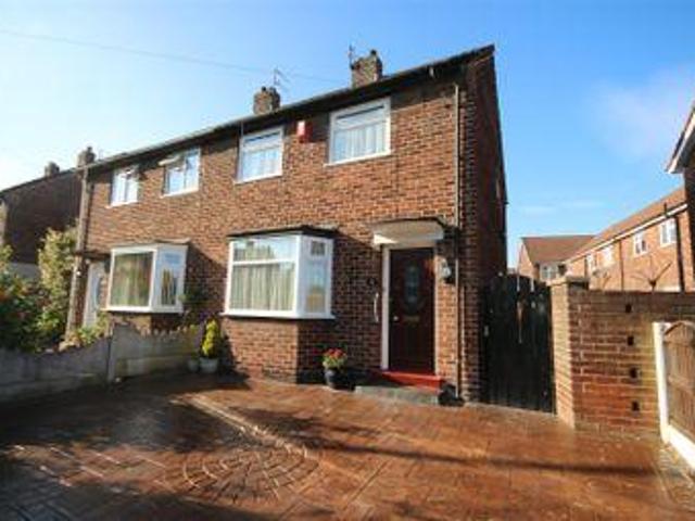 2 Bedrooms Semi detached house for rent in Castleway, Clifton, Swinton, Manchester M27