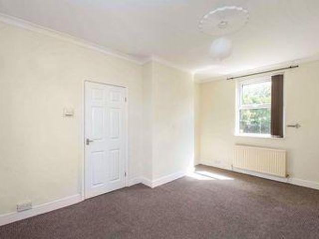 2 Bedrooms Semi detached house for rent in Adlington Road, Sheffield S5