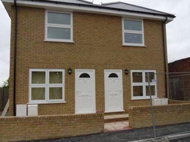 2 Bedrooms Semi detached house for rent in Albert Road, Sutton SM1