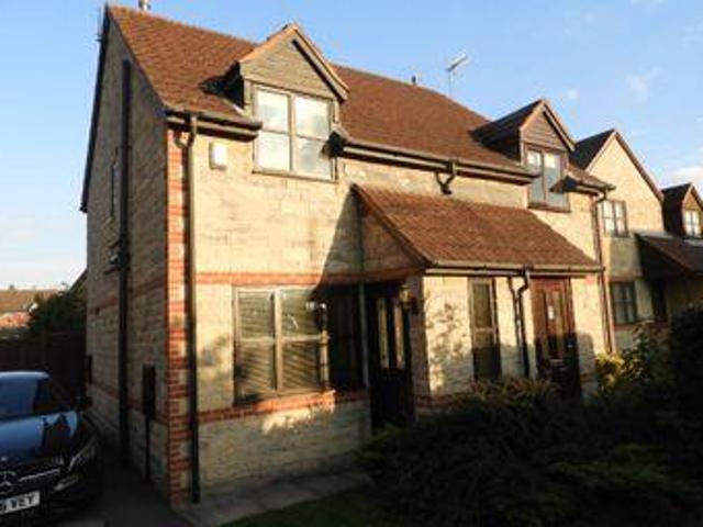 2 Bedrooms Semi detached house for rent in Applehaigh Drive, Kirk Sandall, Doncaster DN3