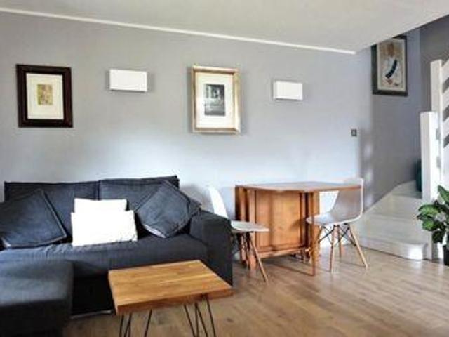 2 Bedrooms Semi detached house for rent in Ardent Close, London SE25