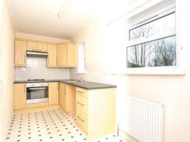 2 Bedrooms Semi detached house for rent in Ashbourne Avenue, Bradford BD2