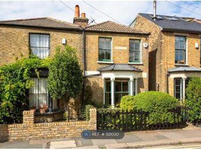 2 Bedrooms Semi detached house for rent in Aubrey Rd, London E17