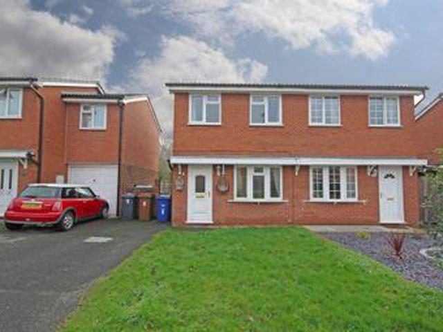 2 Bedrooms Semi detached house for rent in Buckingham Close, Stretton, Burton On Trent DE13