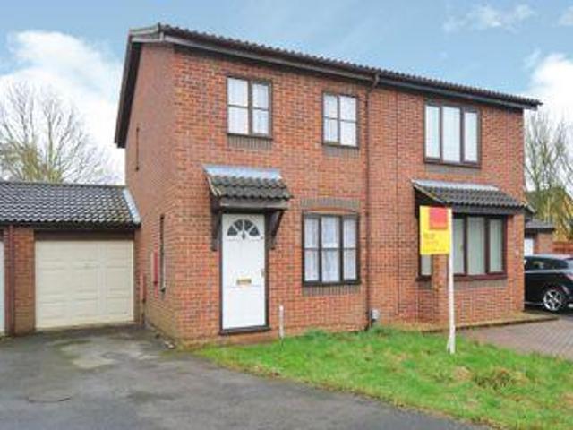 2 Bedrooms Semi detached house for rent in Greenwood Homes, Bicester OX26