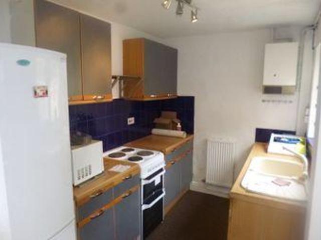 2 Bedrooms Semi detached house for rent in Fletcher Road, Beeston NG9