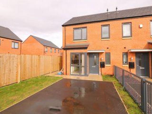 2 Bedrooms Semi detached house for rent in Florence Street, Manchester M11