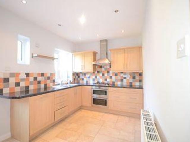 2 Bedrooms Semi detached house for rent in Kentons Lane, Windsor SL4